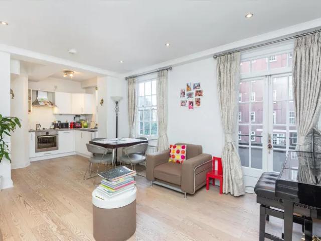Apartment at Aspley House Driveway, City of Westminster
