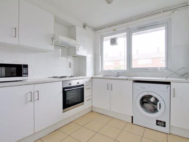 Apartment at Atwater Close, Greater London