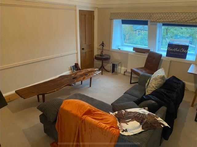 Apartment at Athole Gardens, Glasgow