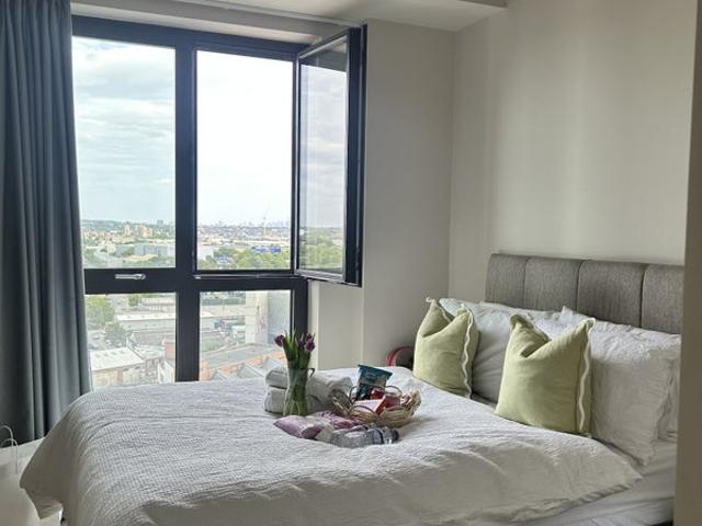 Apartment at Atlantic Crescent, Greater London