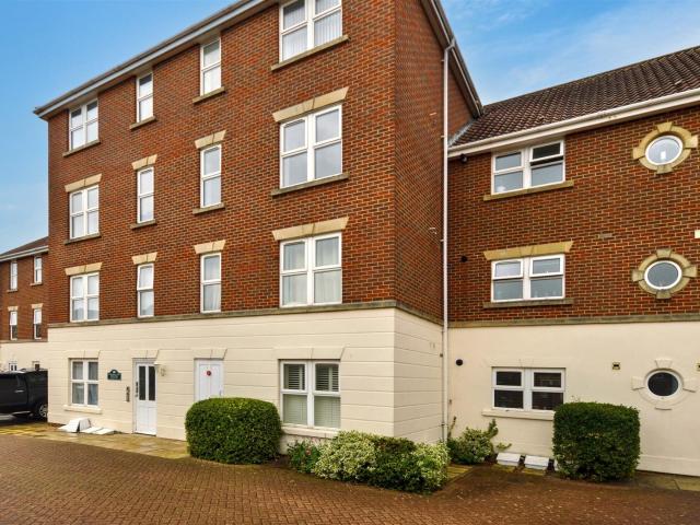 Apartment at Atlantic Drive, Eastbourne