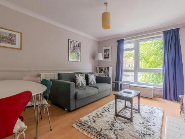 Apartment at Atney Road, Greater London