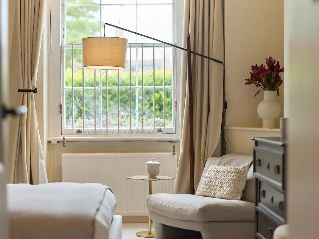 Apartment at Aubrey Place, City of Westminster