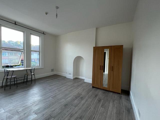 Apartment at Auckland Road, Greater London
