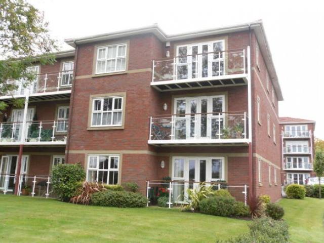 Apartment at Aughton Park Drive, West Lancashire