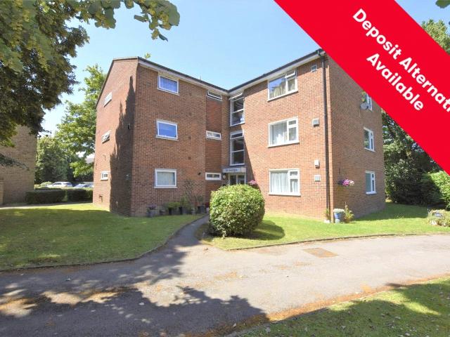Apartment at Aurum Close, Reigate and Banstead