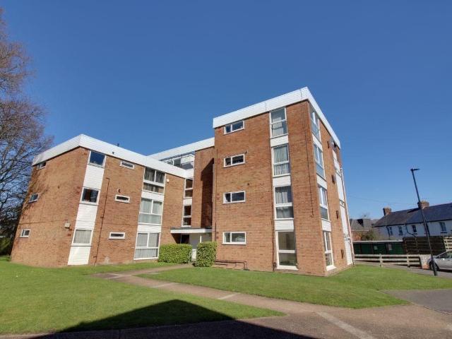 Apartment at Avalon Close, Greater London
