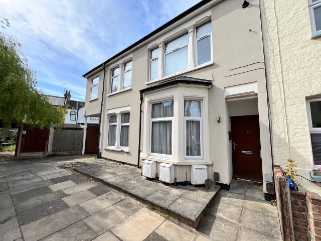 Apartment at Avebury Road, Southend on Sea