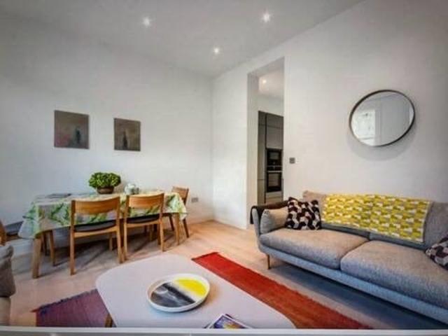 Apartment at Avenell Road, Greater London