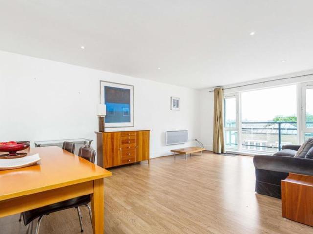 Apartment at Avenue Road, City of Westminster
