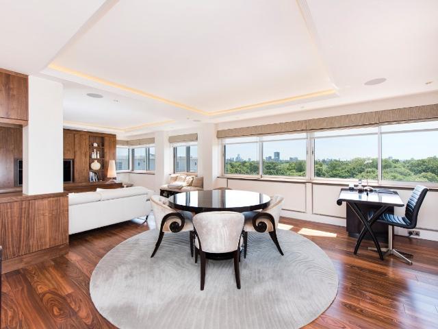 Apartment at Avenue Road, City of Westminster
