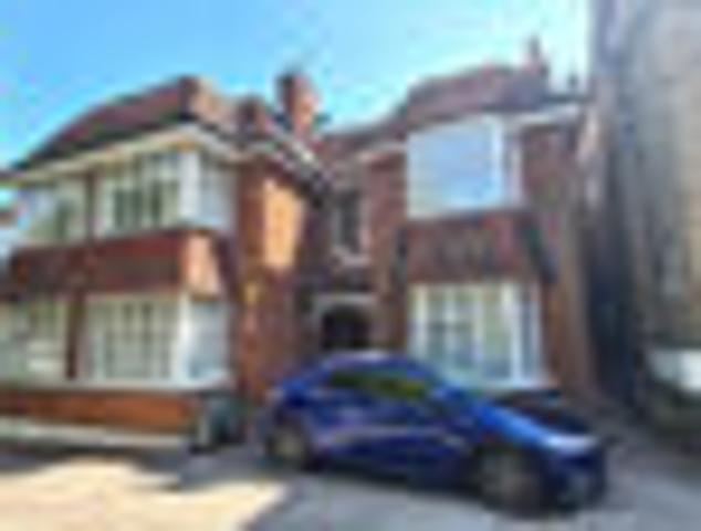 Apartment at Avenue Road, Greater London