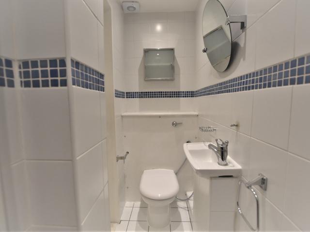Apartment at Avenue Road, Greater London