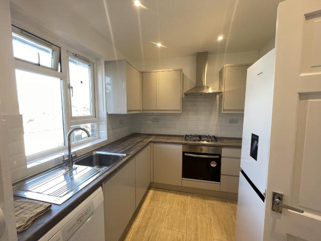 Apartment at Avenue Road, Greater London