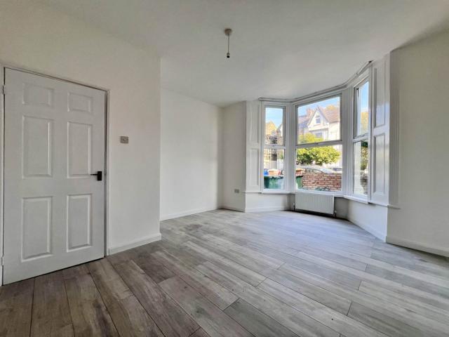 Apartment at Avenue Road, Greater London