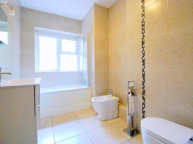 Apartment at Avenue Road, London