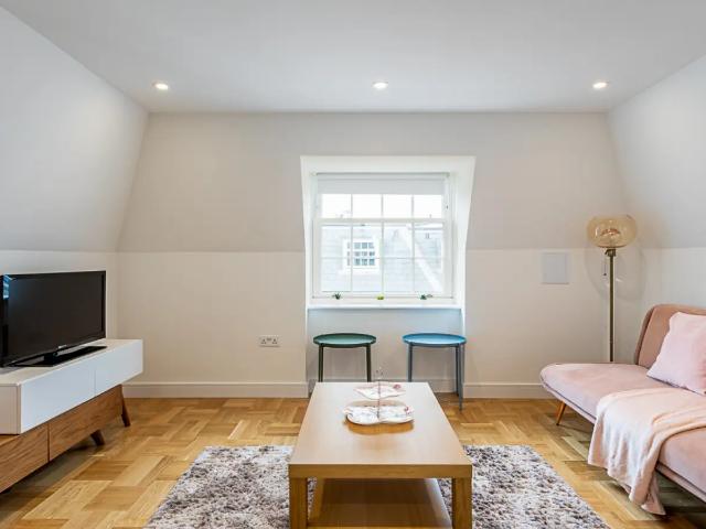 Apartment at Avonmore Road, Greater London