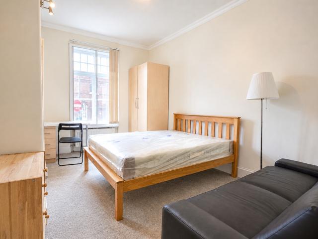 Apartment at Avonmore Road, Greater London
