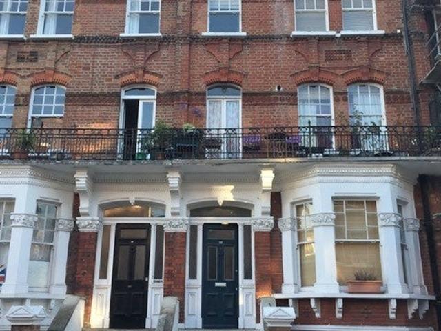 Apartment at Avonmore Road, Greater London