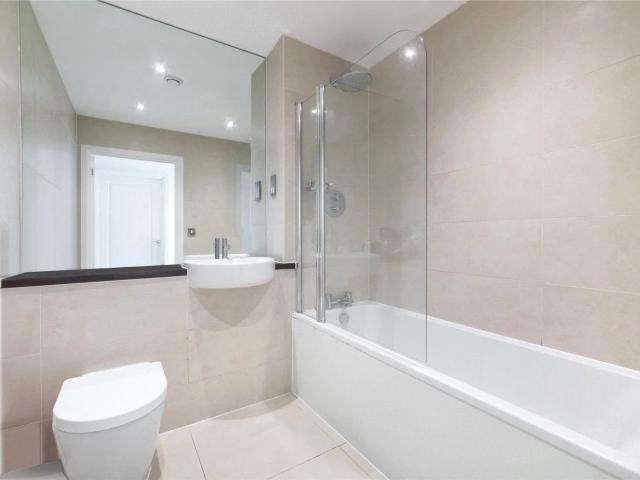 Apartment at Axio Way, Greater London