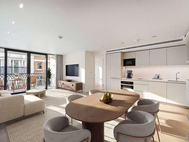 Apartment at Aybrook Street, City of Westminster