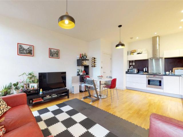 Apartment at Aylward Street, Greater London