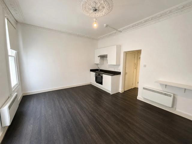 Apartment at Aynhoe Road, Greater London