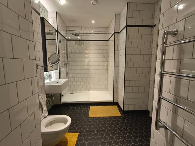 Apartment at Botanic Square, Greater London