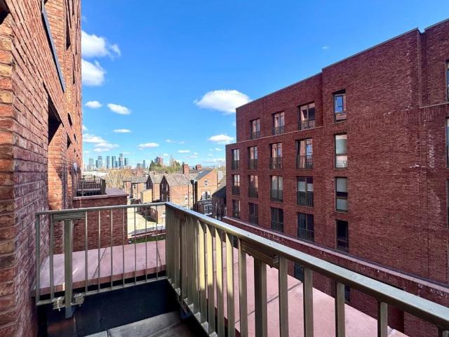 Apartment at Botanical Avenue, Trafford
