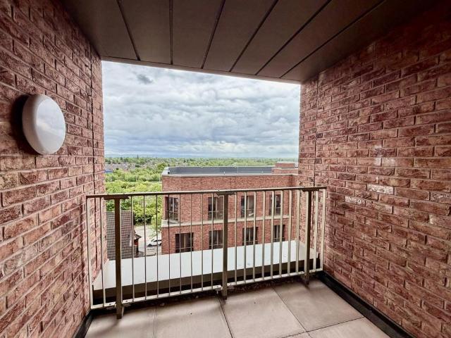 Apartment at Botanical Avenue, Trafford