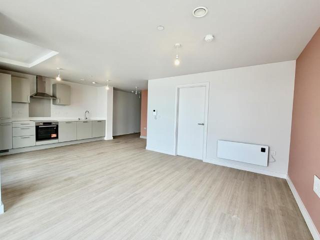 Apartment at Botanical Avenue, Trafford