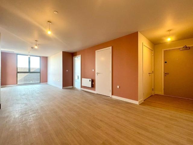 Apartment at Botanical Avenue, Trafford