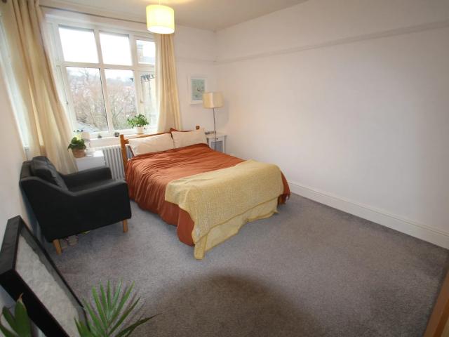 Apartment at Botanical Road, Sheffield