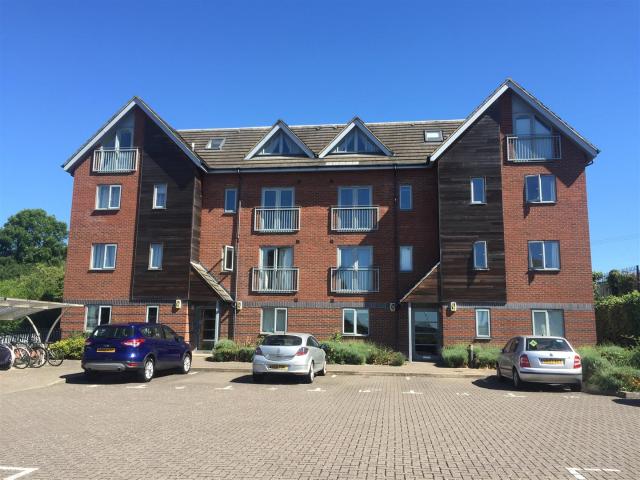 Apartment at Boughton Road, Rugby
