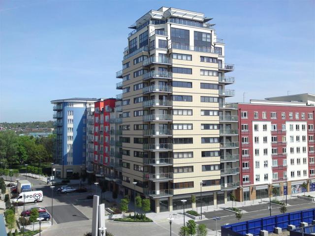 Apartment at Boulevard Drive, Greater London