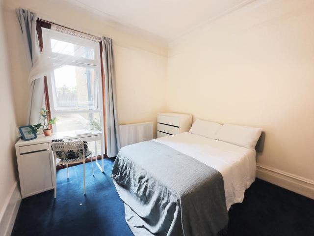 Apartment at Boundaries Road, Greater London