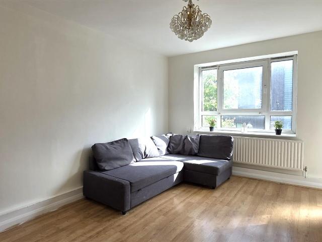 Apartment at Boundary Road, Greater London