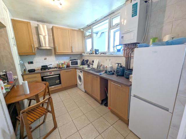 Apartment at Boundary Road, Greater London