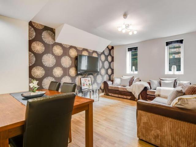 Apartment at Boundfield Road, Greater London