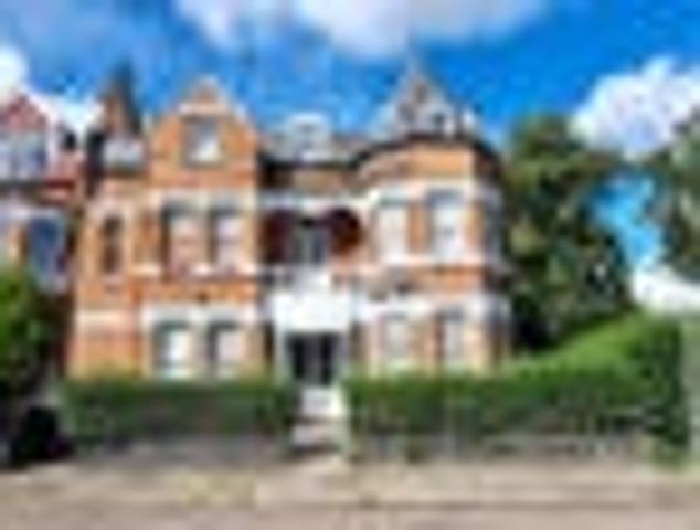Apartment at Bounds Green Road, Greater London