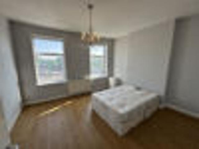 Apartment at Bounds Green Road, Greater London
