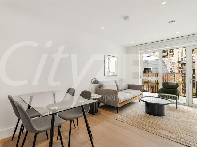 Apartment at Bow Common Lane, Greater London