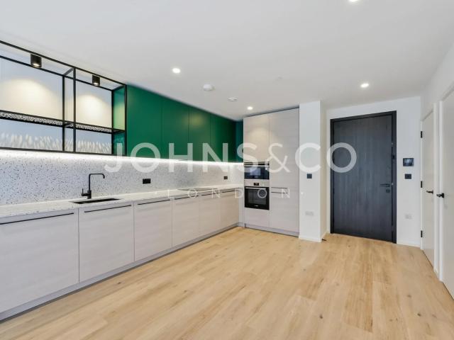 Apartment at Bowes Road, Greater London