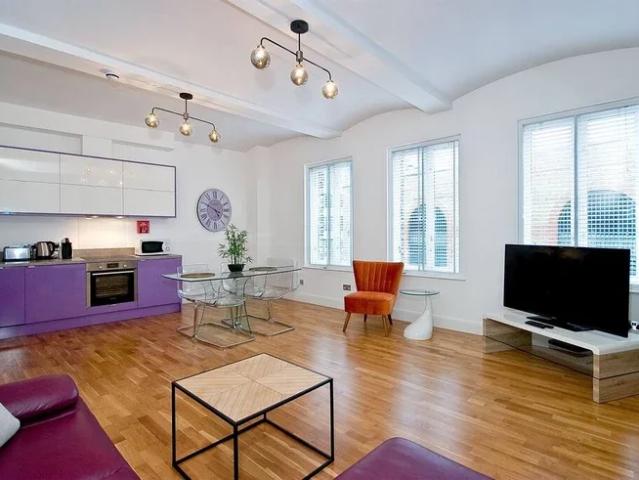 Apartment at Bowling Green Lane, Greater London