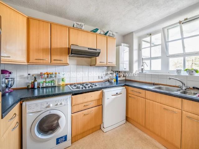 Apartment at Bowling Green Street, Greater London