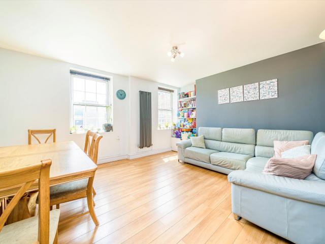 Apartment at Bowyer Street, Greater London