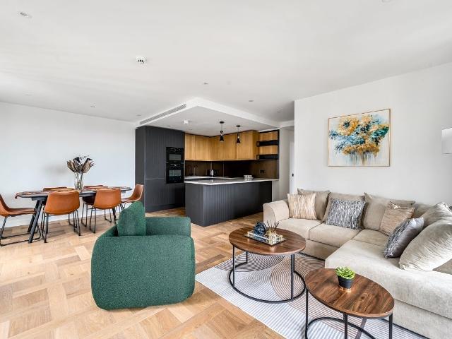 Apartment at Boxwood Gardens, Greater London