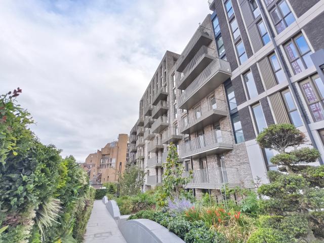 Apartment at Boxwood Gardens, Greater London
