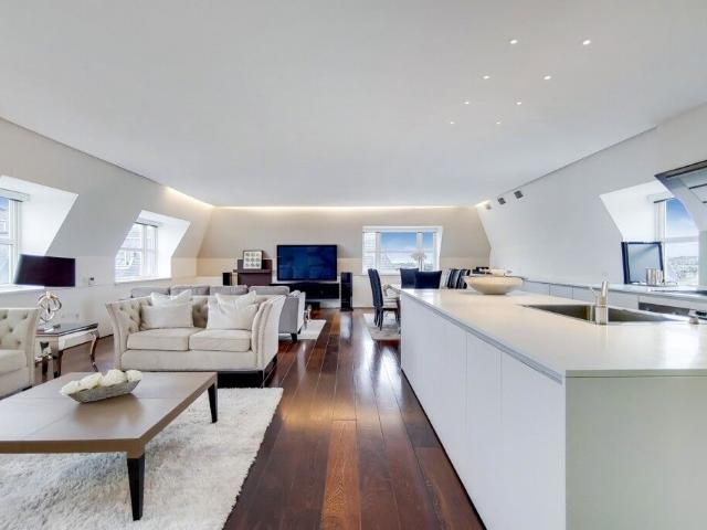 Apartment at Boydell Court, Greater London