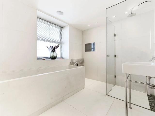 Apartment at Boydell Court, Greater London
